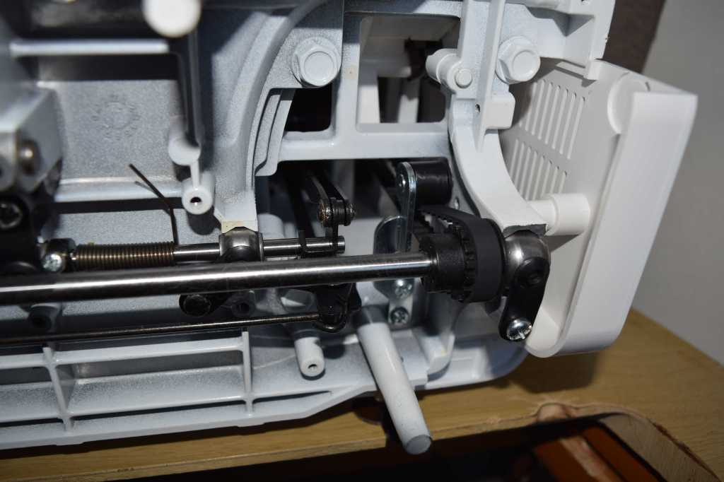 Review: Janome 712T Treadle Sewing Machine | Grow Your Own Clothes